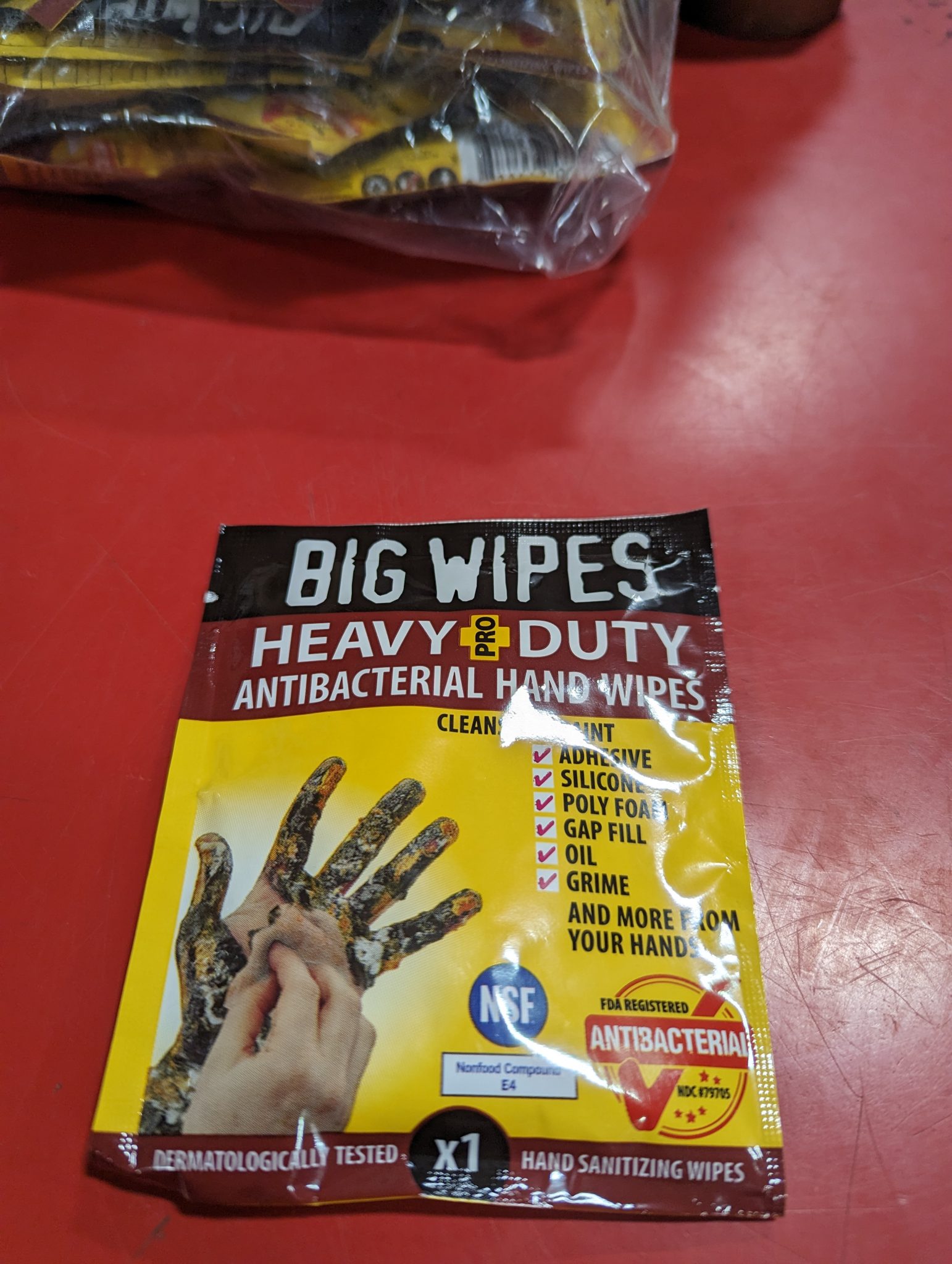 Heavy Duty Big Wipes - Dual Sided Scrub & Clean | 50 Wipes